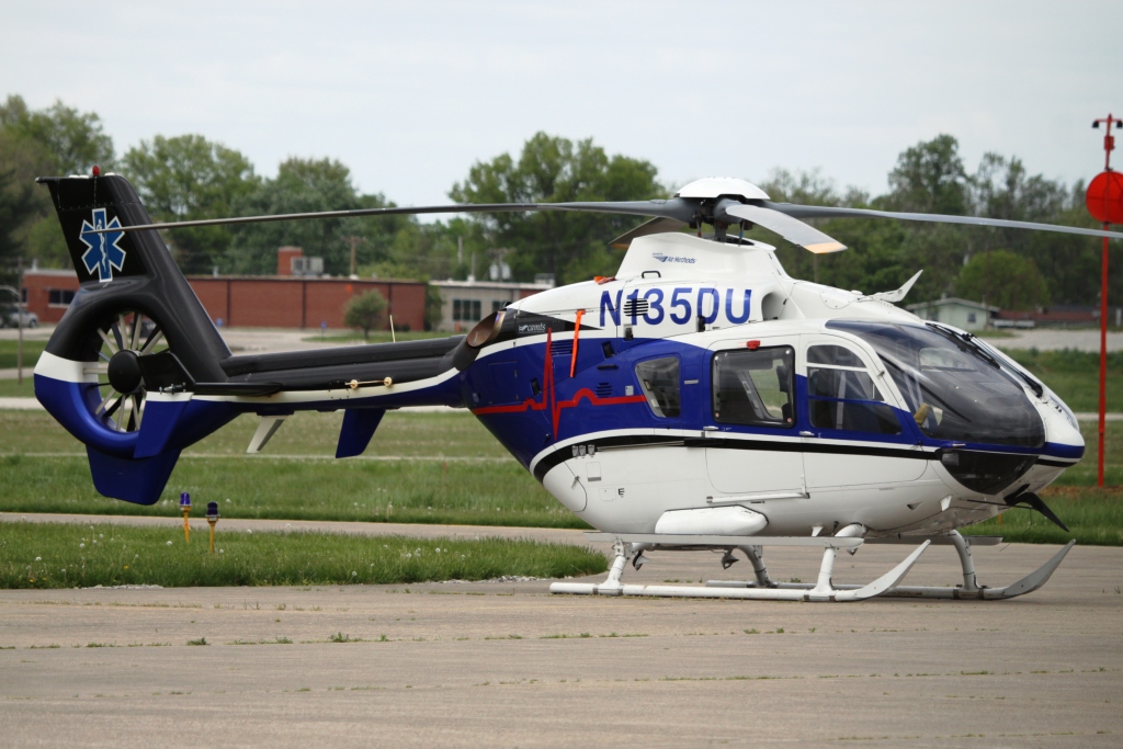 EC 135 Air Methods Foto - David Osborn ( aeroprints.com) - Resgate e ...