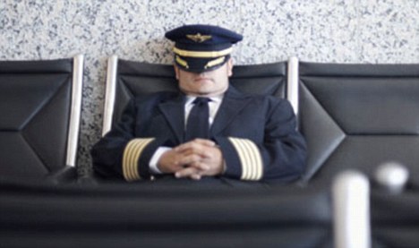 Sleeping Airline Pilot - Resgate e Transporte Aeromédico